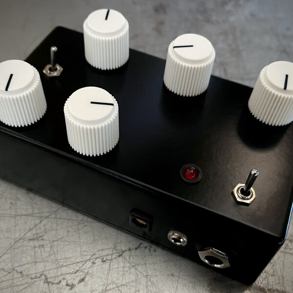 Minimal Drone | Handmade Electronic Instruments