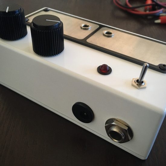 Human Resistance Synthesizer | Handmade Electronic Instruments