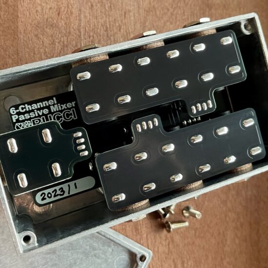 6-Channel Passive Mixer | Handmade Electronic Instruments